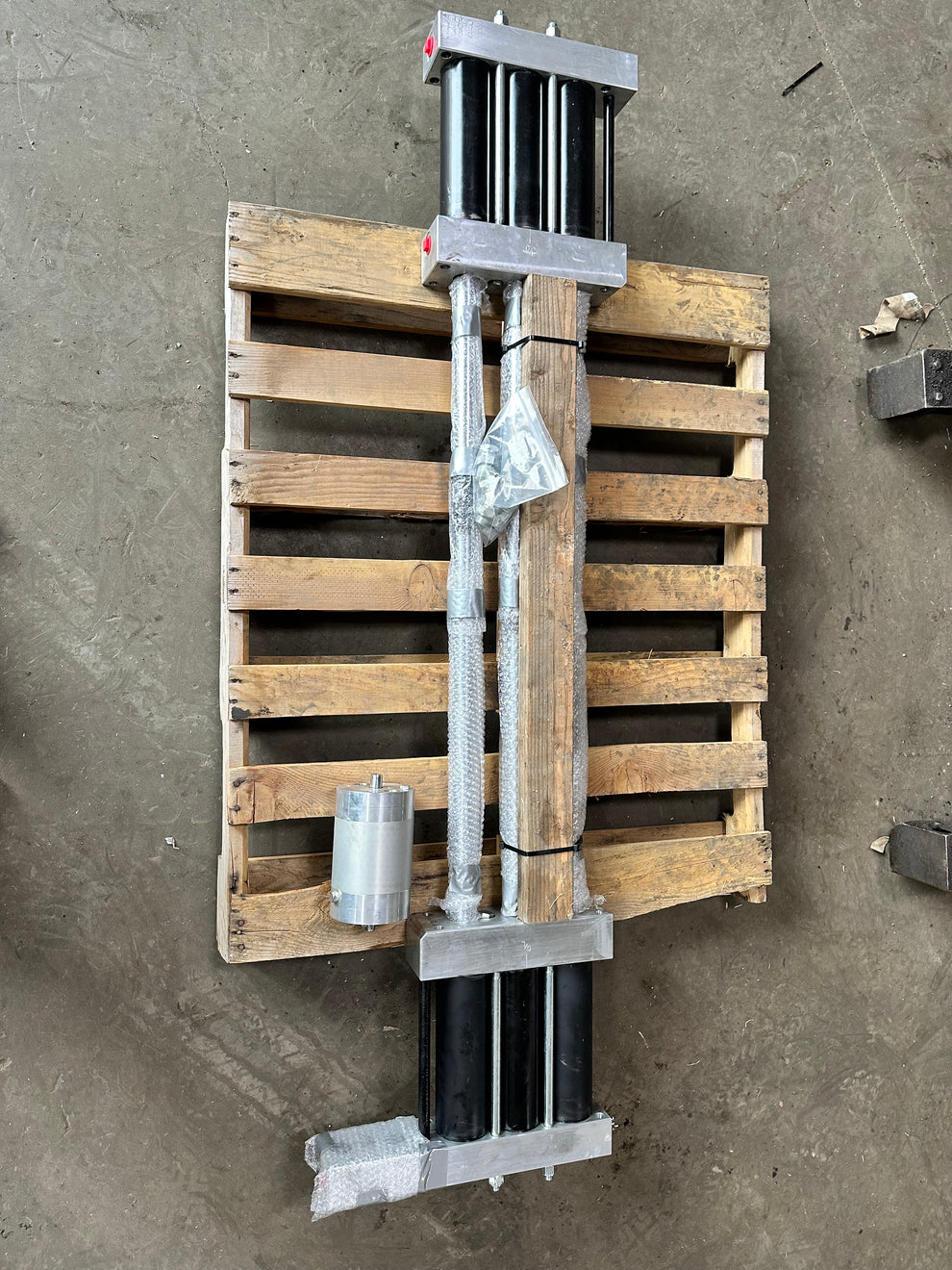 Hallco 4000 SERIES LIVE FLOOR CONVEYING SYSTEM – California Live Floors ...